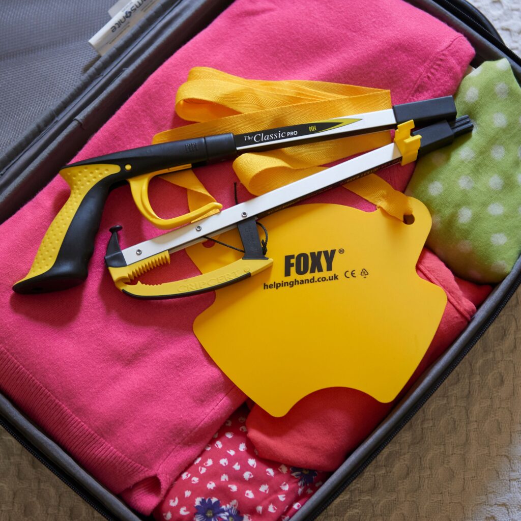 Classic PRO Folding Reacher Grabber Aid | Disability Horizons Shop