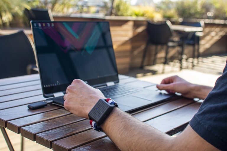 Feathertail - Ergonomic wireless wearable mouse - Disability Horizons ...