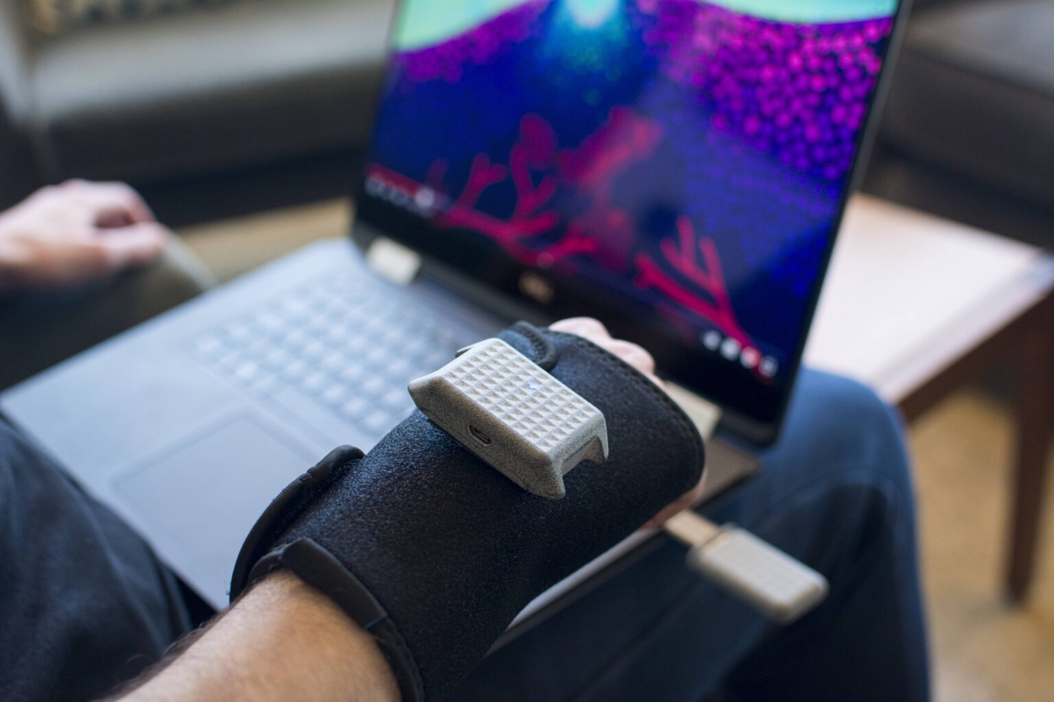 Feathertail - Ergonomic wireless wearable mouse - Disability Horizons ...